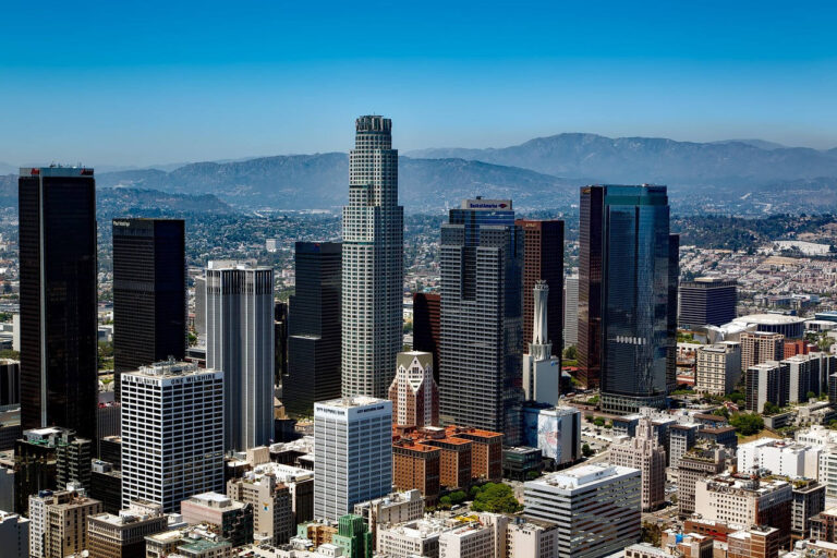 The geography of California - landforms, cities, borders, etc.
