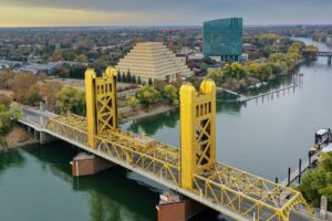 The geography of California - landforms, cities, borders, etc.